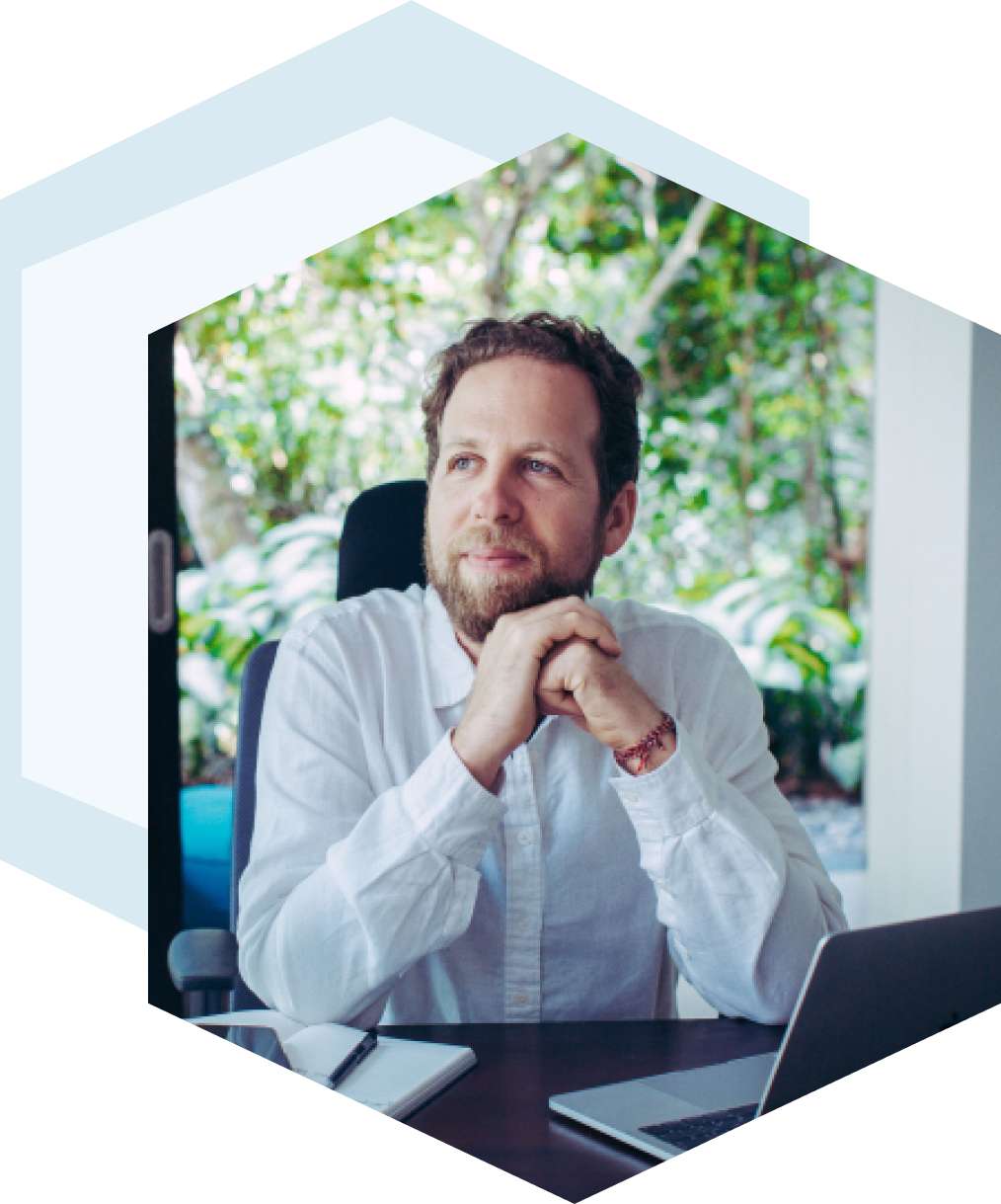 About - Gil Petersil